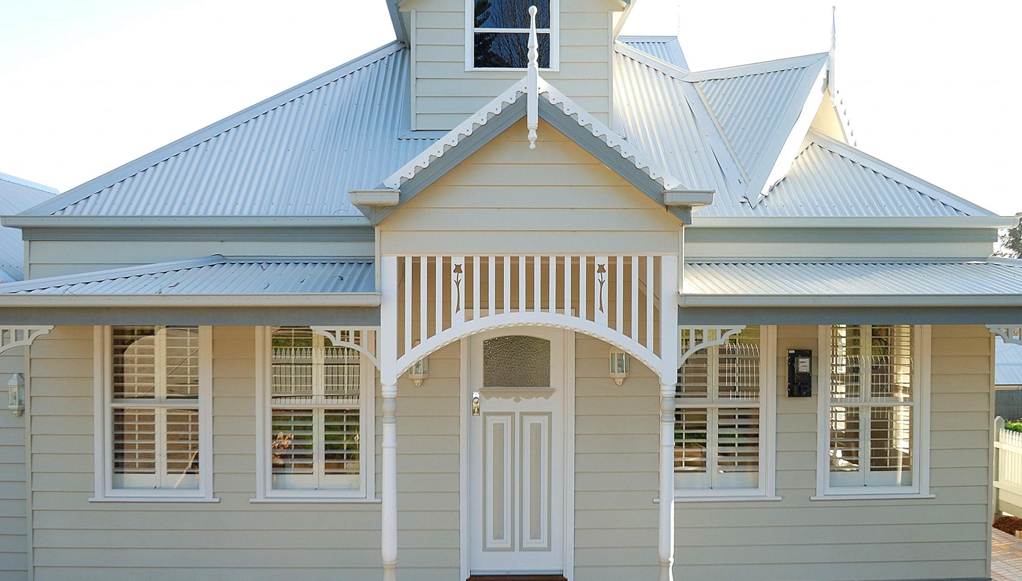 All the charm of yesteryear with a durable weatherboard finish - Smarthomes